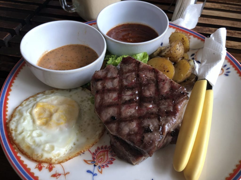 PRABU STEAK TEBET : HARGA NDLOSOR, RASA PUOL! | AYUNAFAMILY.COM